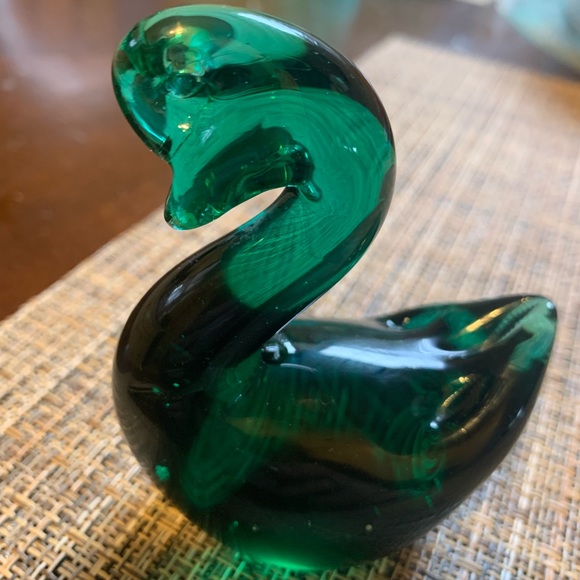 Art | Vintage Emerald Green Art Glass Swan Goose Figurine Paperweight ...